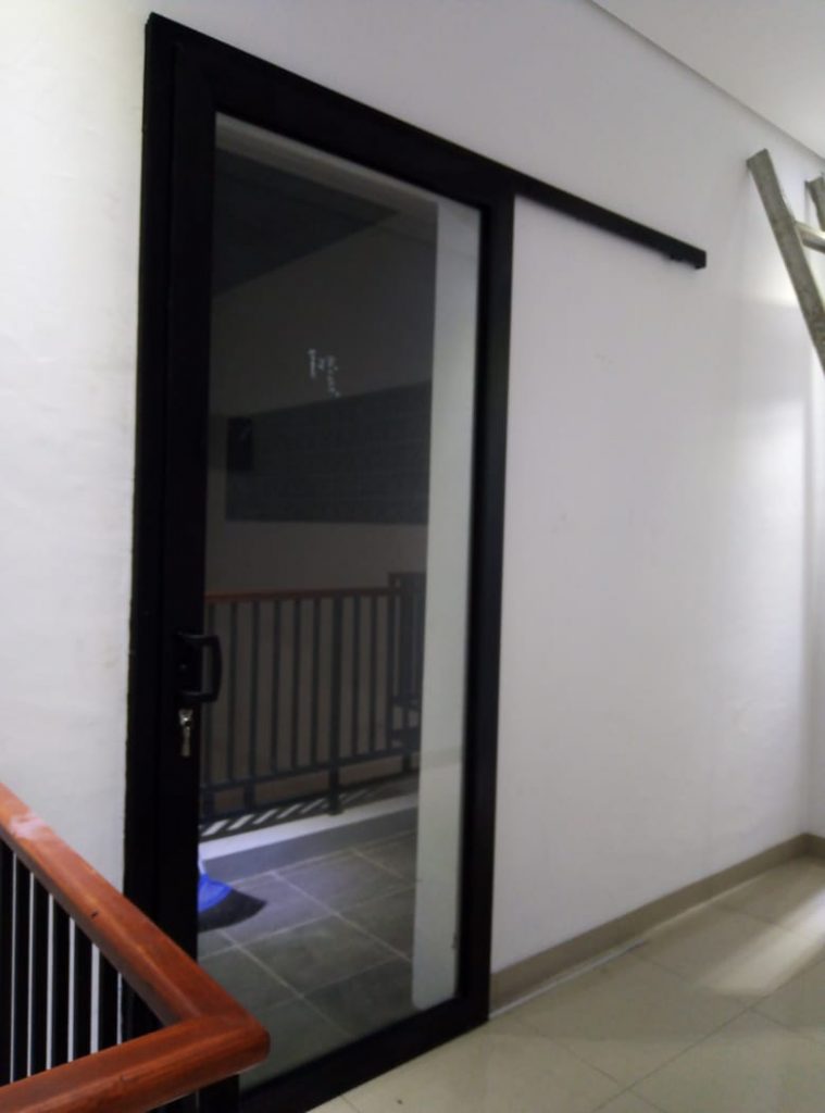 pintu sliding 1 daun upvc hitam - Kreasi Megah Konstruksi - Kreasi ...