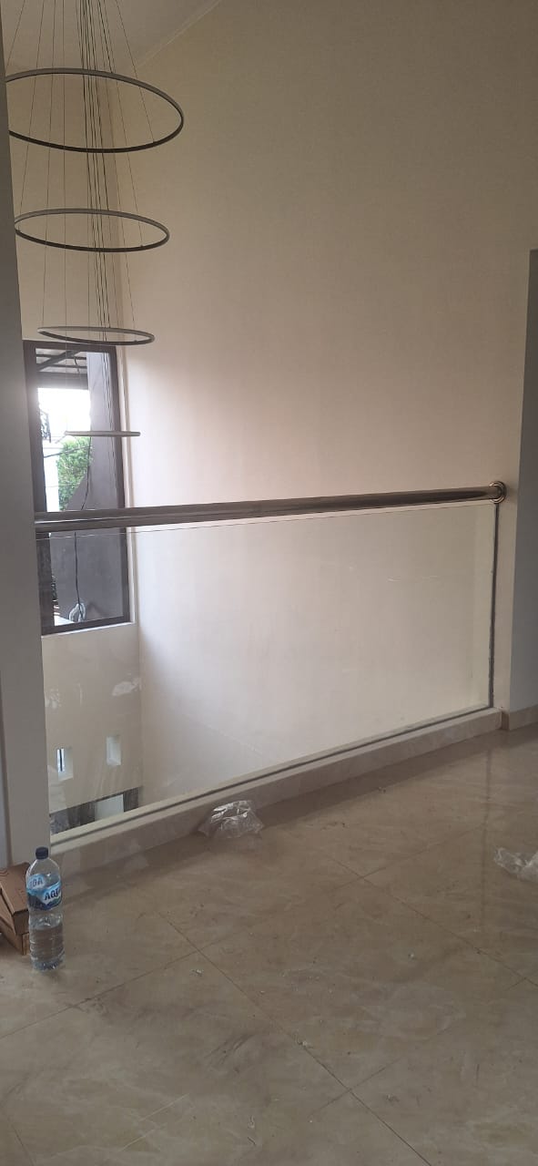 Railing Balkon Kaca Jakarta: Solusi Modern, Aman, dan Elegan untuk ...